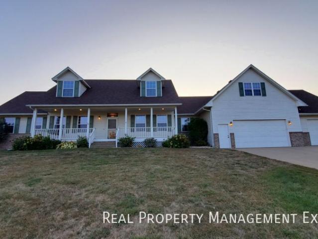 4 BR, 3.5 BA Apartment 305 Pine Lake Dr, Sioux Falls, SD 57110
