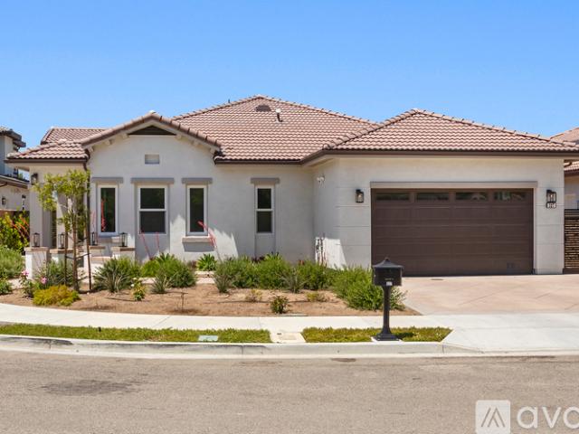 4 BR, 3.5 BA Apartment 327 Toyon Court, Thousand Oaks, CA 91362