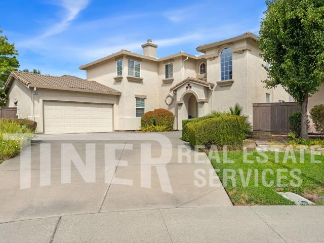 4 BR, 3.5 BA Apartment 35 Sabre Court, Sacramento, CA 95835