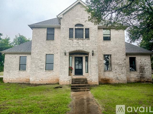 4 BR, 3.5 BA Apartment 415 Co Rd 284, Liberty Hill, TX 78642
