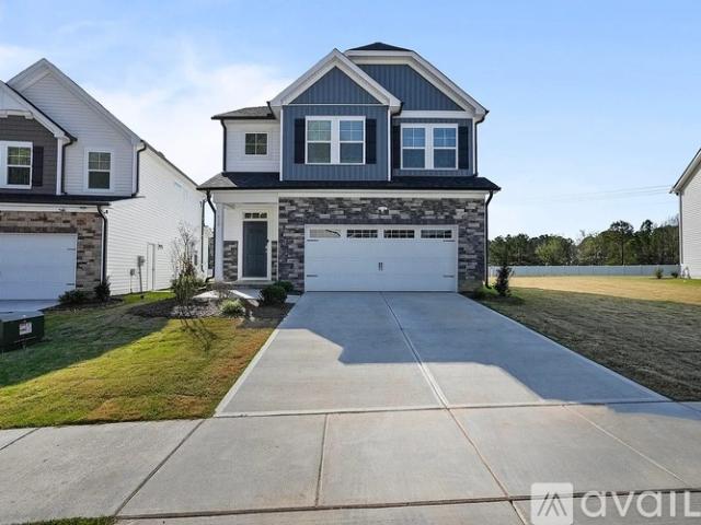 4 BR, 3.5 BA Apartment 428 Longleaf Glen Lane, Zebulon, NC 27597