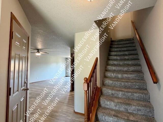 4 BR, 3.5 BA Apartment 4808 W Cayman St, Sioux Falls, SD 57107