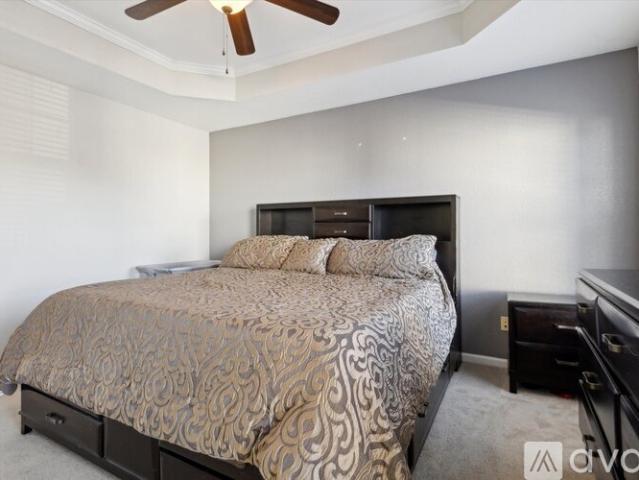 4 BR, 3.5 BA Apartment 4968 Limestone Ave, Unit 1, Virginia Beach, VA 23462