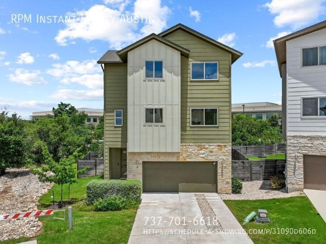 4 BR, 3.5 BA Apartment 5315 La Crosse Ave Unit, Austin, TX 78739