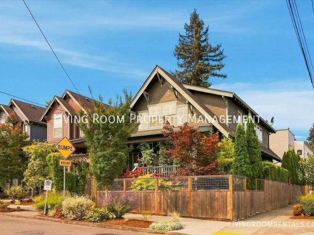 4 BR, 3.5 BA Apartment 5485 NE 37th Ave, Portland, OR 97211