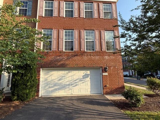 4 BR, 3.5 BA Apartment 6257 Casdin Dr, Unit 6257, Alexandria, VA 22310