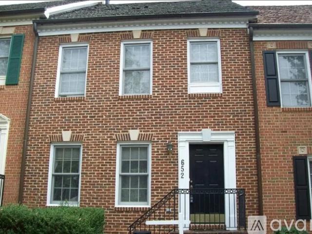 4 BR, 3.5 BA Apartment 652 Chestertown St, Gaithersburg, MD 20878