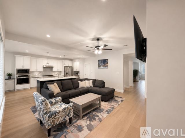 4 BR, 3.5 BA Apartment 7113 Accipiter Drive, Fort Worth, TX 76179
