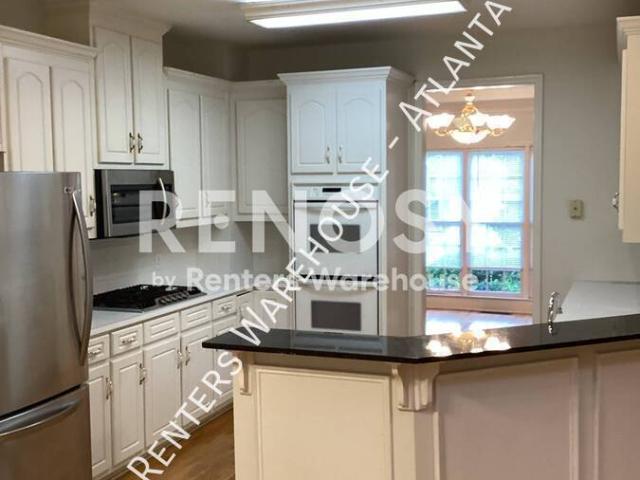 4 BR, 3.5 BA Apartment 755 Milton Oak Dr, Alpharetta, GA 30022