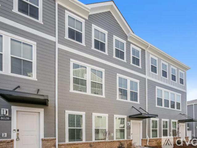4 BR, 3.5 BA Apartment 8033 Roest Ln, Charlotte, NC 28269
