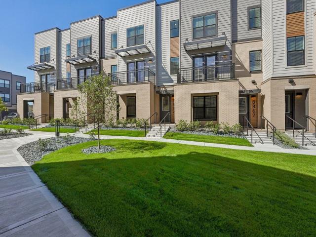 4 BR, 3.5 BA Apartment 8868 Meridian Way Unit 8871, Saint Paul, MN 55125