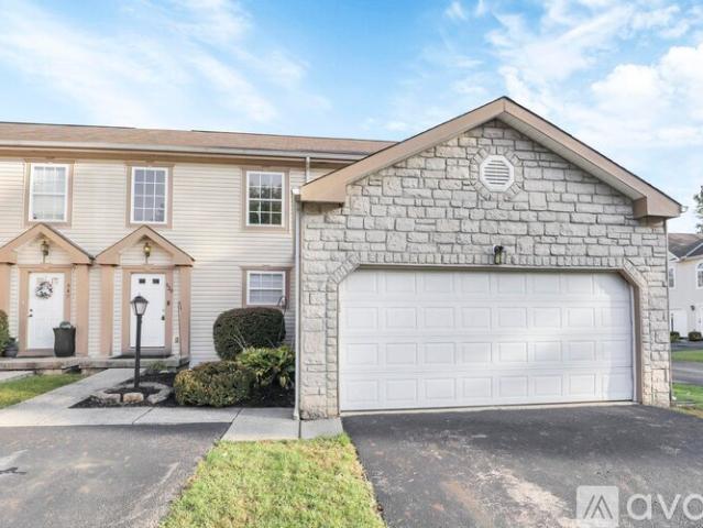 4 BR, 3.5 BA Apartment 920 Sara Ct, Unit 920, Pataskala, OH 43062