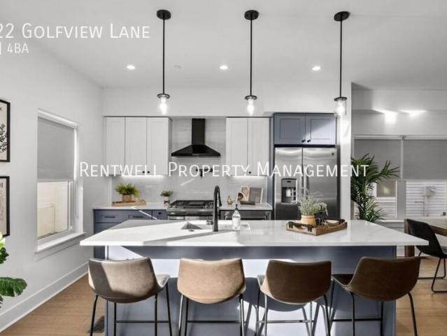 4 BR, 3.5 BA Apartment 9522 Golfview Lane, Philadelphia, PA 19114