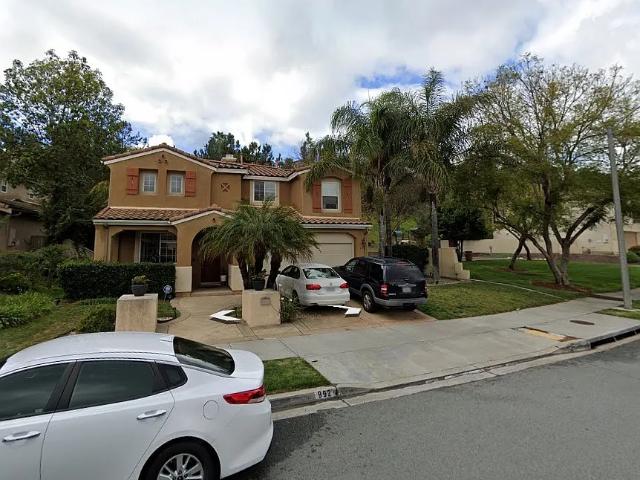 4 BR, 3.5 BA Apartment 992 Yosemite Dr, Chula Vista, CA 91914