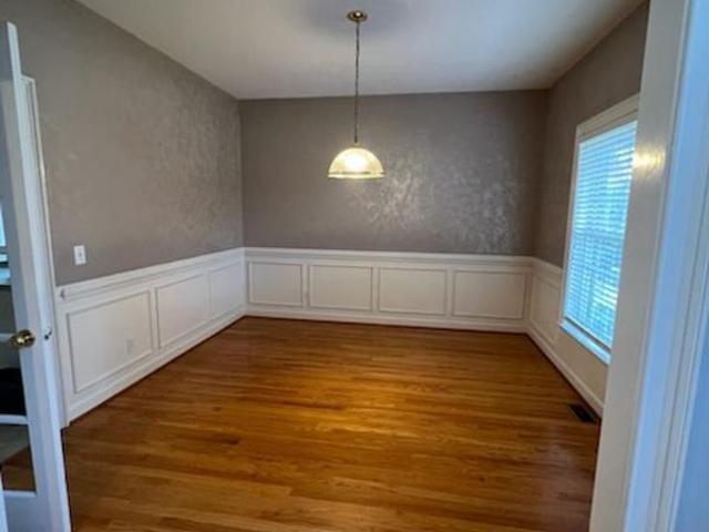 4 br, 3.5 bath House 955 Leyland Dr