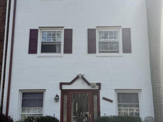4 Br, 3 bath, Townhouse 14700 Cardigan Square