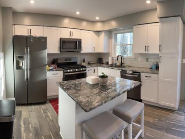 4 Br, 3 bath, Townhouse/Brownstone/RowHouse 1310 Farley Ct S