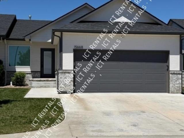 4 Br, 3 bath, Townhouse/Brownstone/RowHouse 15668 E 21st St N