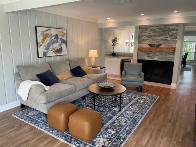 4 Br, 3 bath, Townhouse/Brownstone/RowHouse 205 World Of Tennis