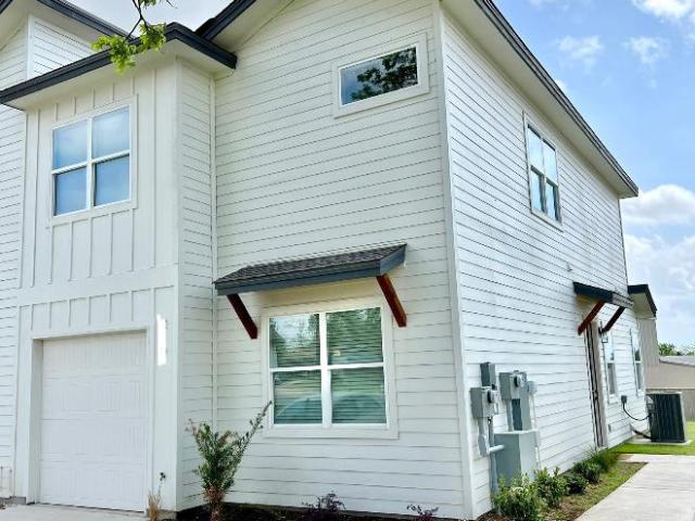 4 Br, 3 bath, Townhouse/Brownstone/RowHouse 216 20th Street