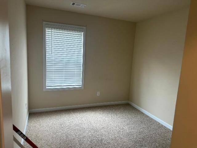4 Br, 3 bath, Townhouse/Brownstone/RowHouse 213 Camellia Court