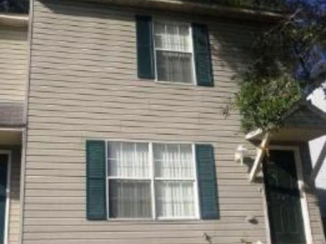 4 Br, 3 bath, Townhouse/Brownstone/RowHouse 2448 Talco Hills