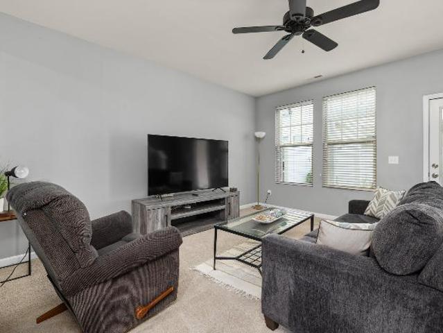 4 Br, 3 bath, Townhouse/Brownstone/RowHouse 4203 Virginia Colony Drive