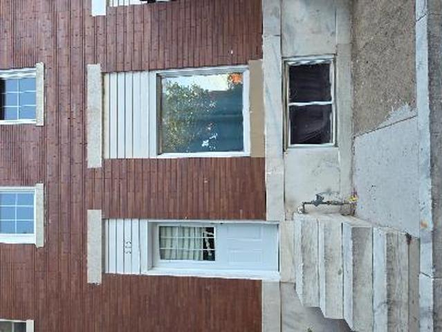 4 Br, 3 bath, Townhouse/Brownstone/RowHouse 515 North Kenwood Ave