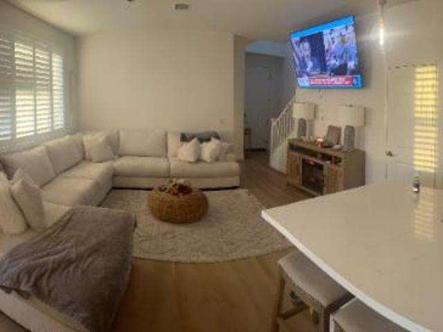 4 Br, 3 bath, Townhouse/Brownstone/RowHouse 5644 Altamura Way