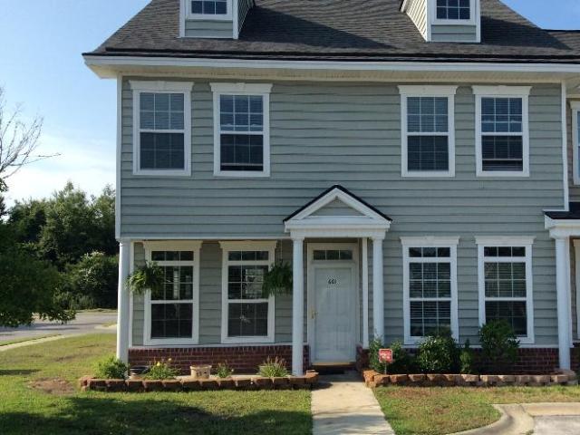 4 Br, 3 bath, Townhouse/Brownstone/RowHouse 601 Atkinson Drive