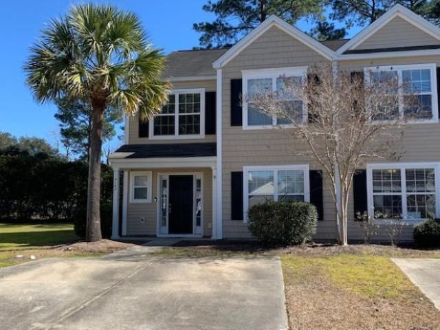 4 Br, 3 bath, Townhouse/Brownstone/RowHouse 9162 Maple Grove Dr