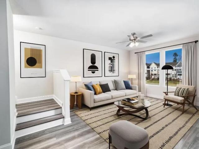 4 Br, 3 bath, Apartment 1103 Alfonso Ln