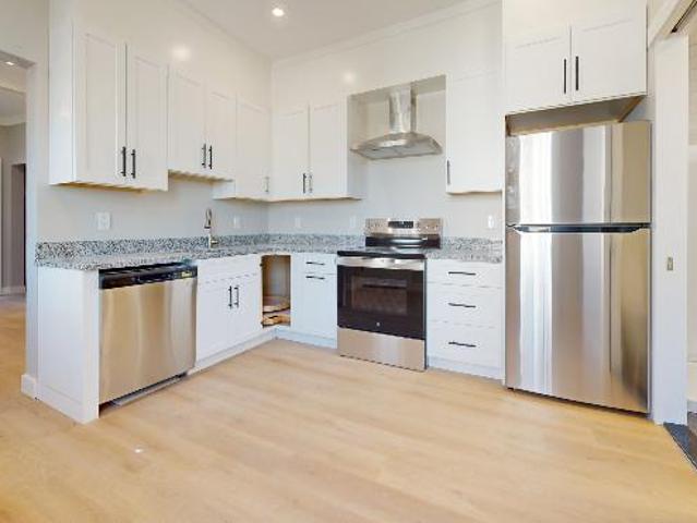 4 Br, 3 bath, Apartment 61 Dartmouth Street
