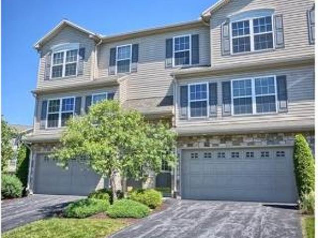 4 Br, 3 bath, Condo 479 Waterleaf Ct