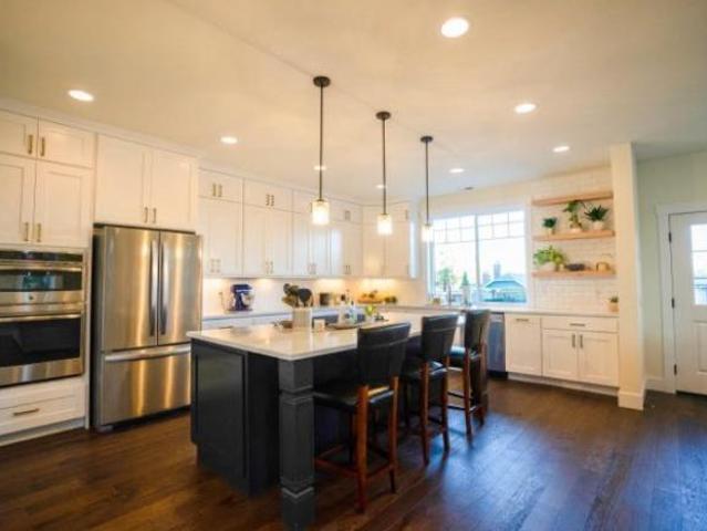 4 Br, 3 bath, Condo 5050 36th Avenue Northeast