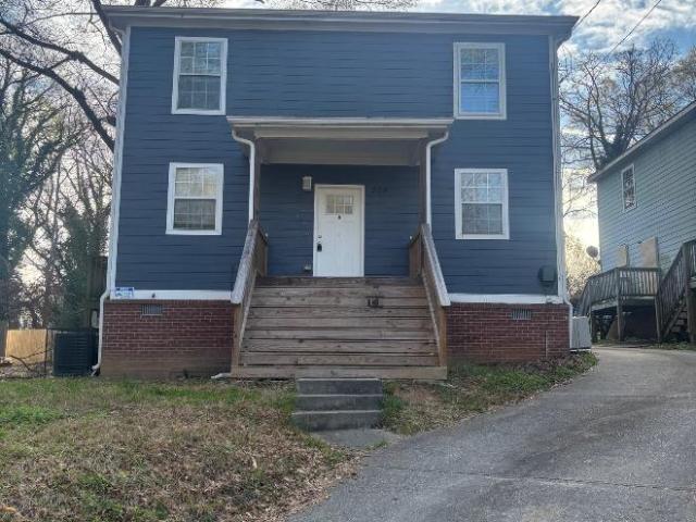 4 Br, 3 bath, Condo 559 Woodlawn Ave NW