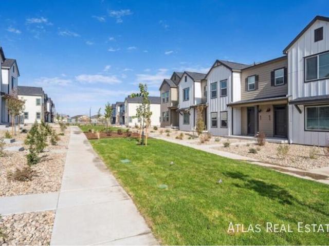 4 Br, 3 bath, Condo 638 Homestead Avenue