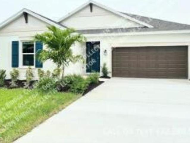 4 Br, 3 bath, Condo 9299 SW Lorenzo Way