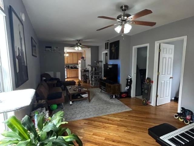 4 Br, 3 bath, Condo 1617 N Hudson Ave