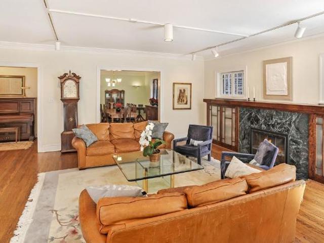 4 Br, 3 bath, Condo 2737 North Hampden