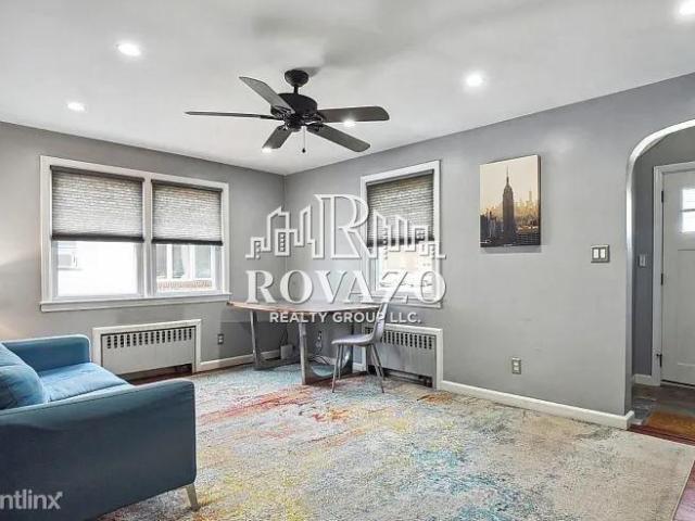 4 br, 3 bath House 2411 Orchard Ter # A