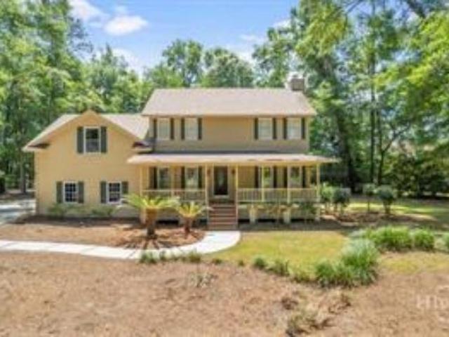 4 Br, 3 bath, Single Family Home 18 Passaic Dr