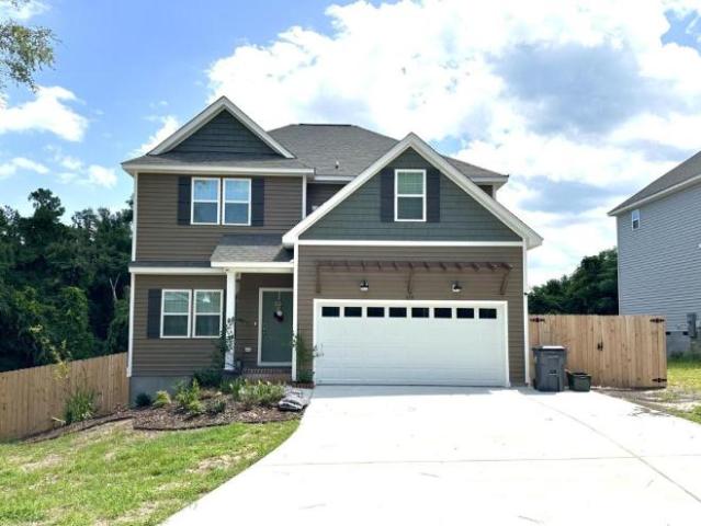 4 Br, 3 bath, Single Family Home 339 N Stephens St