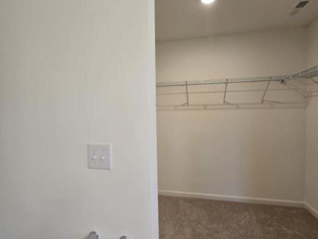 4 Br, 3 bath, Single Family Home 5140 Reedy Fork School Rd