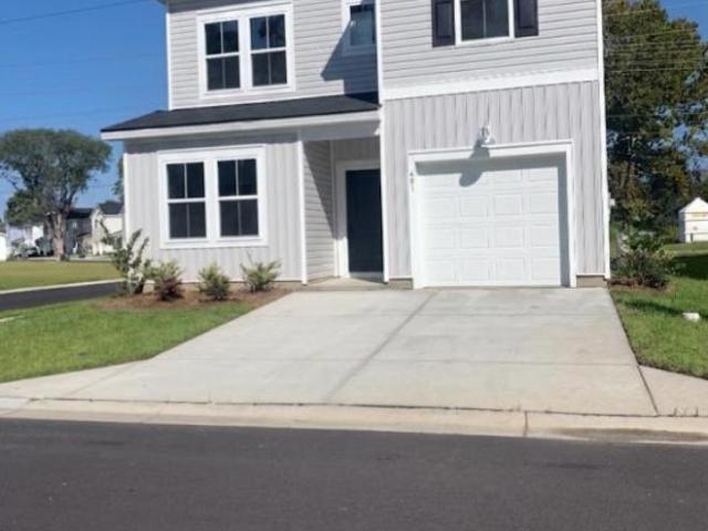4 Br, 3 bath, Single Family Home 601 Southwind Way