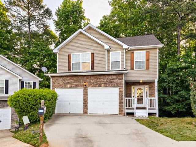 4 Br, 3 bath, Single Family Home 7157 Laurel Creek Dr