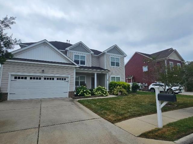 4 Br, 3 bath, Single Family 141 Bella Dr