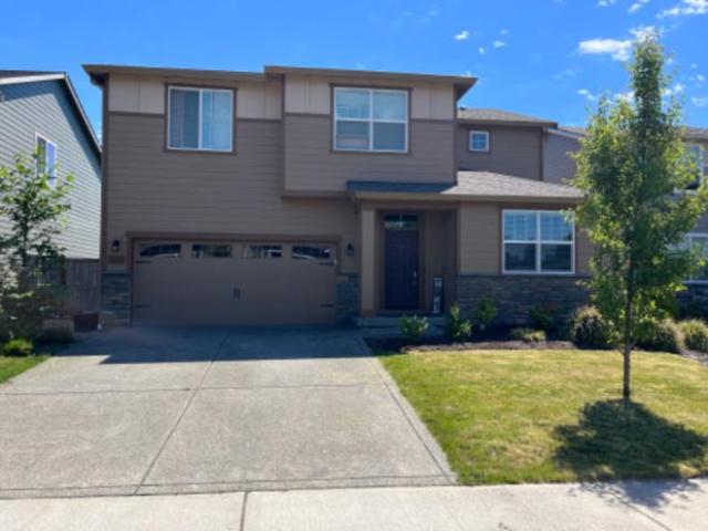 4 Br, 3 bath, Single Family 14313 67th Ave Ct E