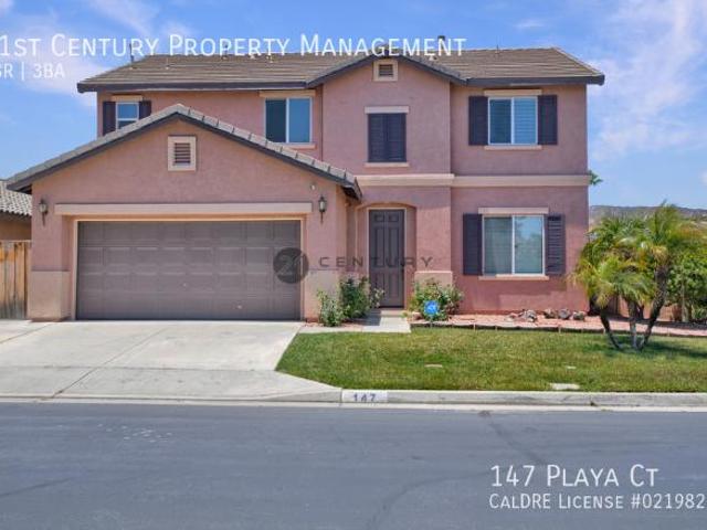 4 Br, 3 bath, Single Family 147 Playa Ct