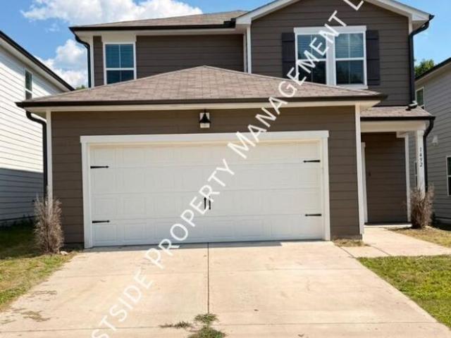 4 Br, 3 bath, Single Family 1492 Rhodes Pond St